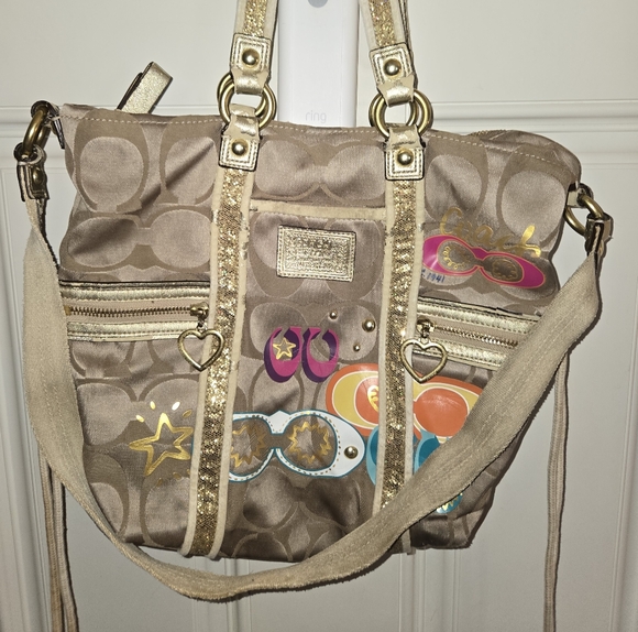 Coach | Bags | Coach Poppy Monogrammed Bag With Gold Glittery Handles ...
